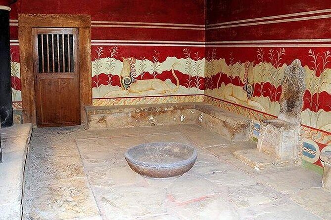 Knossos and Arch Museum of Heraklion (Guide+Transfer+Ticket) - Frequently Asked Questions
