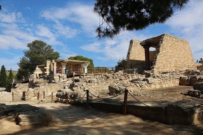 Knossos Palace Guided Walking Tour - The Cost and Its Value