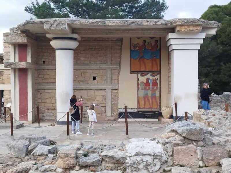 Knossos Palace , Museum & Heraklion city private tour - Final Thoughts: Who Will Love This Tour?
