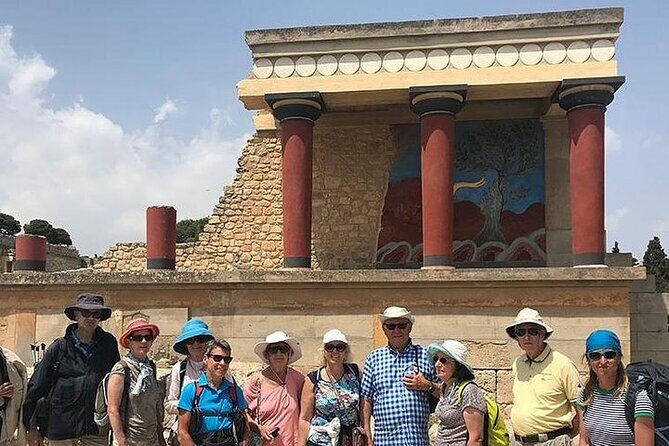 Knossos palace & the Archaeological museum of Heraklion (with Transfer) - FAQ