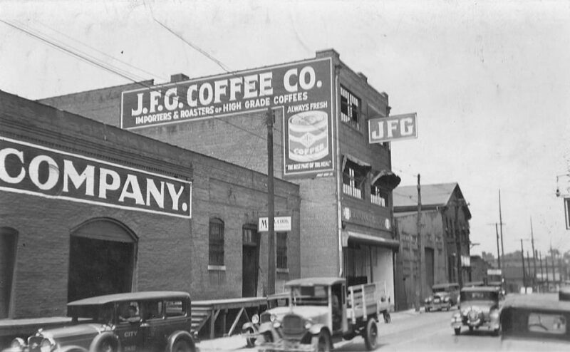 Knoxville: Hidden Gems Walking Tour with Ice Cream & Coffee - Why This Tour Works