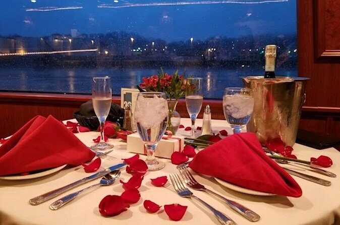 Knoxville River Cruise Aboard the Volunteer Princess - FAQ