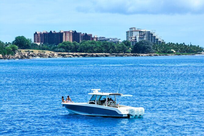Ko Olina Private Luxury Charter for up to 6 Passengers - What makes this private yacht experience stand out?