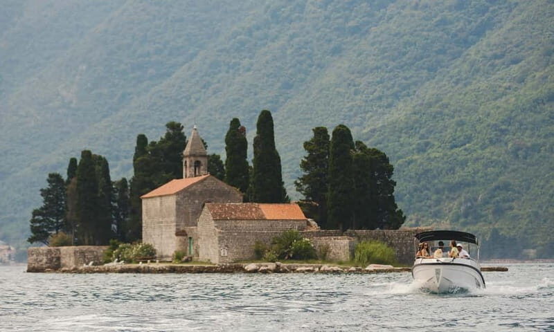 Kotor: Perast and Island- Lady of the Rocks-Speedboat Tour - Exploring Perast