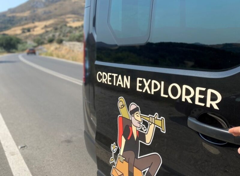 Kourtaliotiko Gorge: Guided River Trekking with Lunch - Key Points