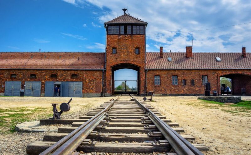 Krakow: Auschwitz Guided Tour with Optional Hotel Pickup - Break Time and Reflection