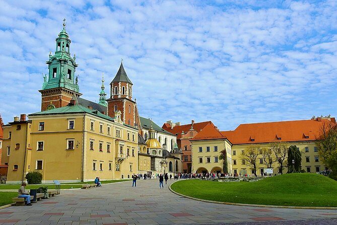 Krakow: Guided Tour of Wawel Castle & Cathedral - The Sum Up