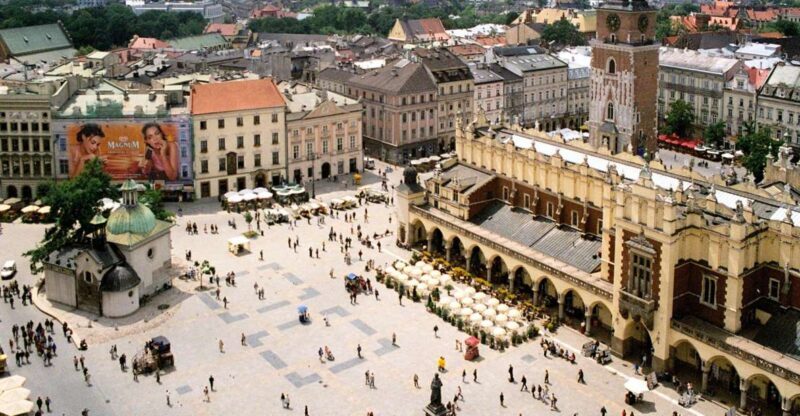Krakow: Highlights of Old & New Town Private Walking Tour - FAQs