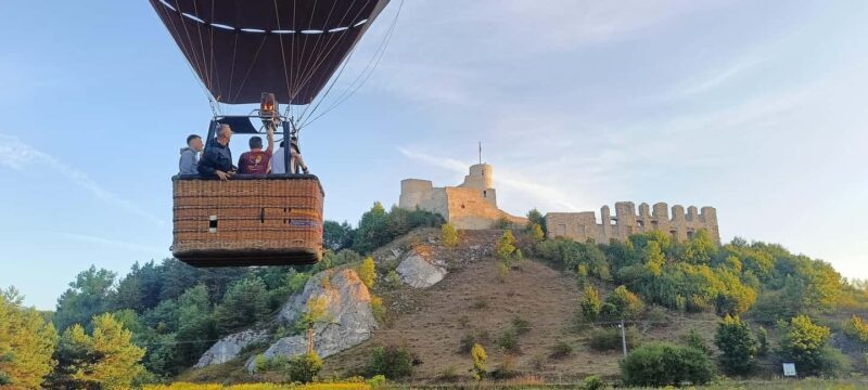 Kraków: Hot Air Balloon Exclusive Tour with Champagne - FAQ