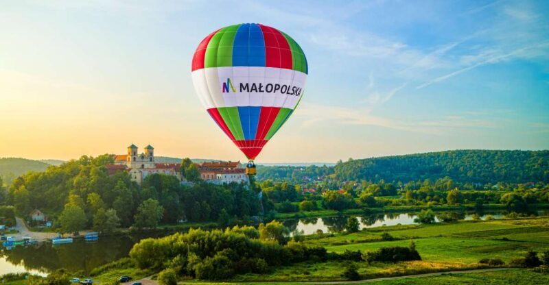 Kraków: Hot Air Balloon Flight with Champagne - An Overview of What to Expect from the Kraków Hot Air Balloon Experience