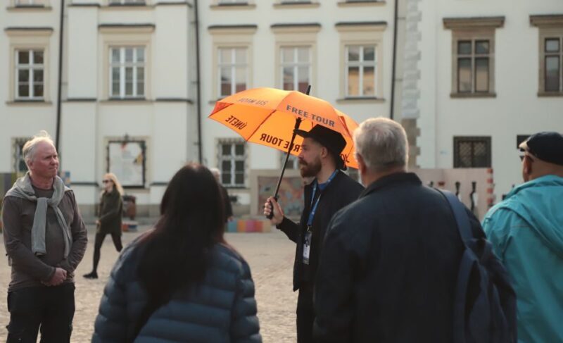 Krakow: Jewish Quarter and Former Ghetto Tour - Schindlers List Filming Spots