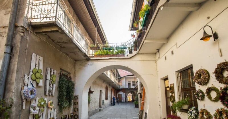 Krakow: Jewish Quarter and Schindler's Factory Guided Tour - An In-Depth Look at the Tour Experience