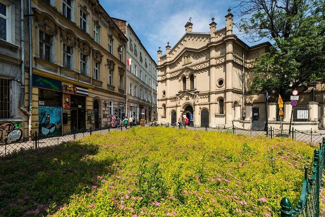 Krakow Jewish Quarter Guided Walking Tour - Detailed Breakdown of the Tour Experience