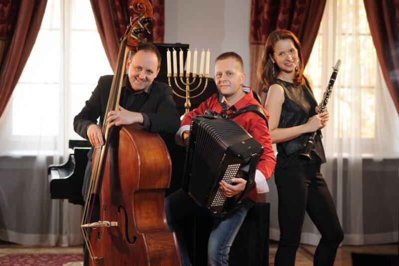 Krakow: Jewish-Style Klezmer Music Concert - Key Points