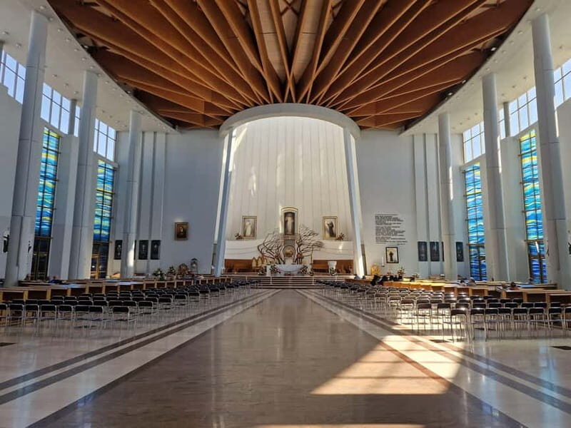 Krakow- Lagiewniki John Paul II Center and Divine Mercy - A Balanced View: Pros and Cons