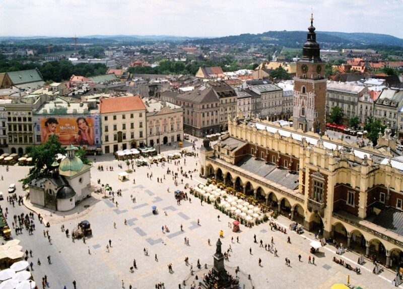 Krakow: Old Town Highlights Private Walking Tour - Exploring Krakow: Old Town Highlights Private Walking Tour