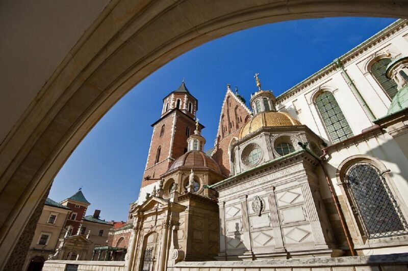 Krakow: Old Town Private Guided Walking Tour - Why Choose the Krakow Old Town Private Tour?