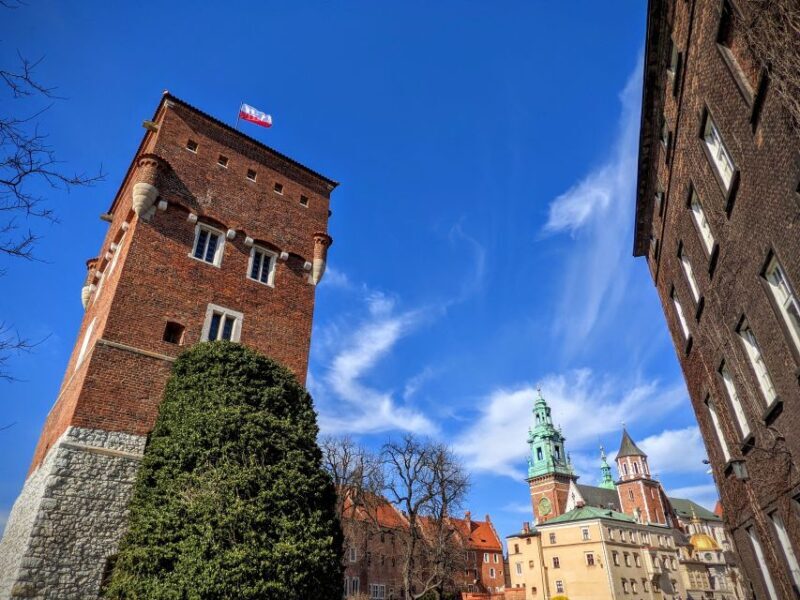 Kraków: Old Town & Wawel Castle Walking Tour in English - FAQ