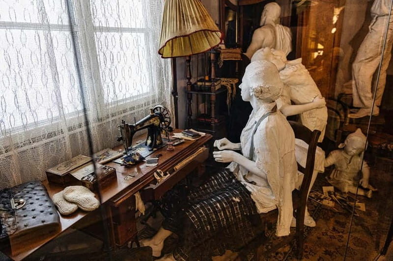 Krakow: Schindler's Factory Ticket and Guided Tour Option - FAQ