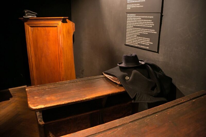 Krakow: Schindler's Factory Tour with Entrance Ticket - Authenticity and emotional impact