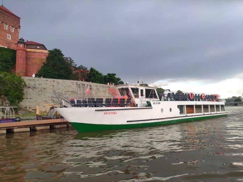 Krakow: Vistula River Cruise with Historical Views - Key Points