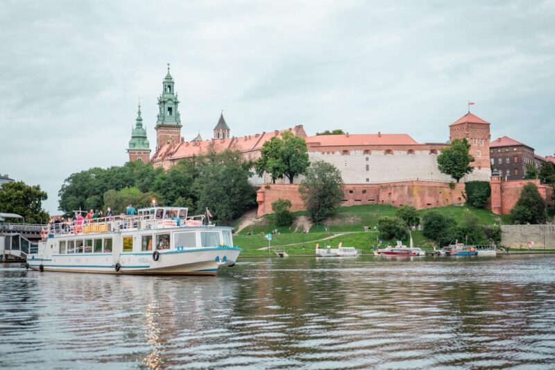 Krakow: Vistula River Sightseeing Cruise - What Makes This Cruise Special