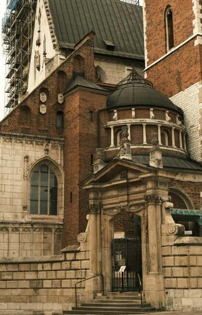 Krakow: Wawel Guided Tour  Cathedral and/or Castle - Key Points