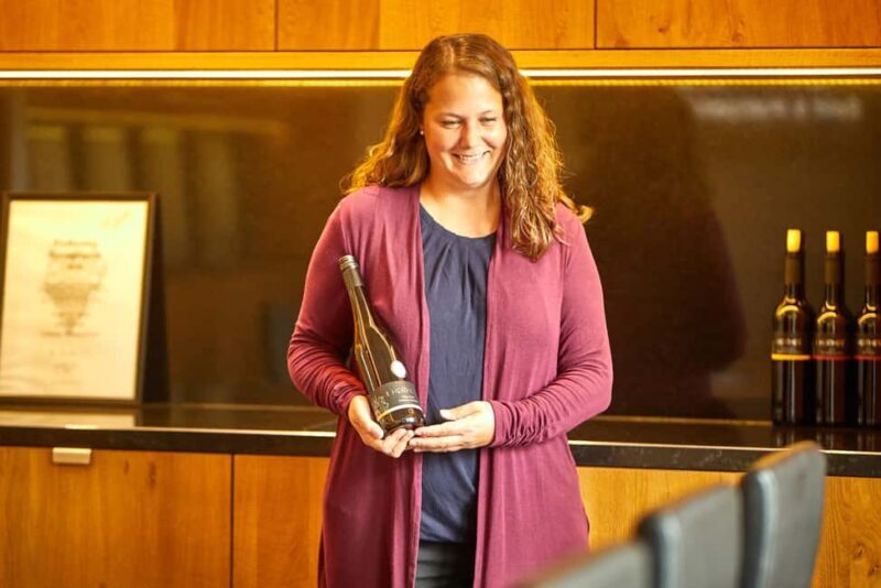 Kröv/Gut Hermes: Wine tour & tasting through vineyard, winery & champagne factory - A Closer Look at the Vineyard and Winery