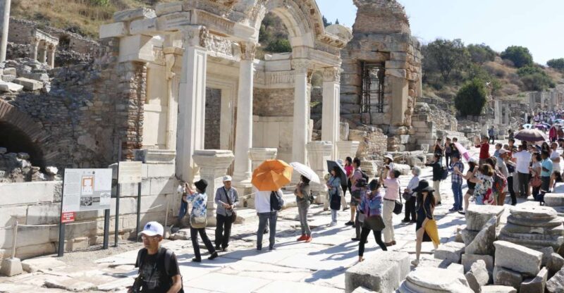 Kusadasi or Selcuk: Full-Day Ephesus Tour with Lunch - Lunch Break: Savoring Local Flavors