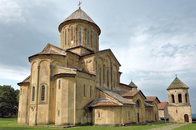 Kutaisi: Bagrati & Motsameta Religious Heritage Tour - Exploring the Itinerary in Detail
