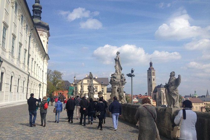Kutna Hora Half-Day, Incl. the Bone Church & St.Barbara Cathedral - FAQ