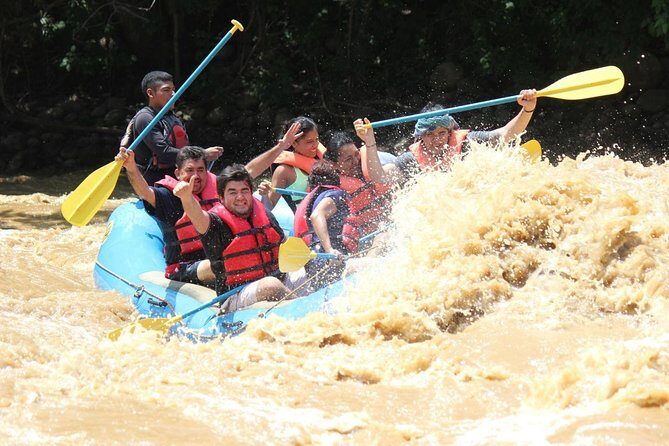 La Bocana Whitewater Rafting Experience: Medium Difficulty - An In-Depth Look at the Experience