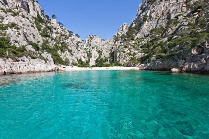 La Ciotat: Calanques Morning Boat Tour with Snorkeling - The Details: What Makes This Tour Stand Out