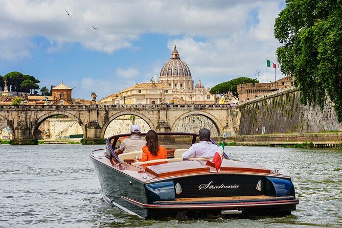 La Dolce Vita: Private Luxury Boat Ride in the Eternal City - Who Will Love This Experience?