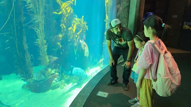 LA: Expo Park Space & Dinosaurs Tour with Cal Science Center - Key Points