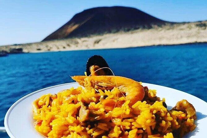 La Graciosa Island Tour for Cruise Passengers from Lanzarote - The Catamaran Cruise: Sailing Along the Coast