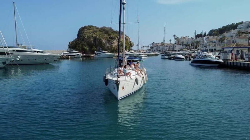 La Herradura: Sailing with a view of dolphins - Frequently Asked Questions