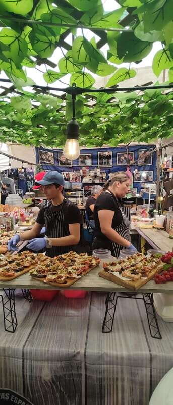 La Lagunilla's Antique Bazaar - Who Will Love This Experience?