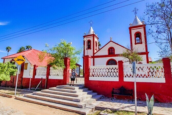 La Paz and Todos Santos Day Trip with Lunch - FAQ