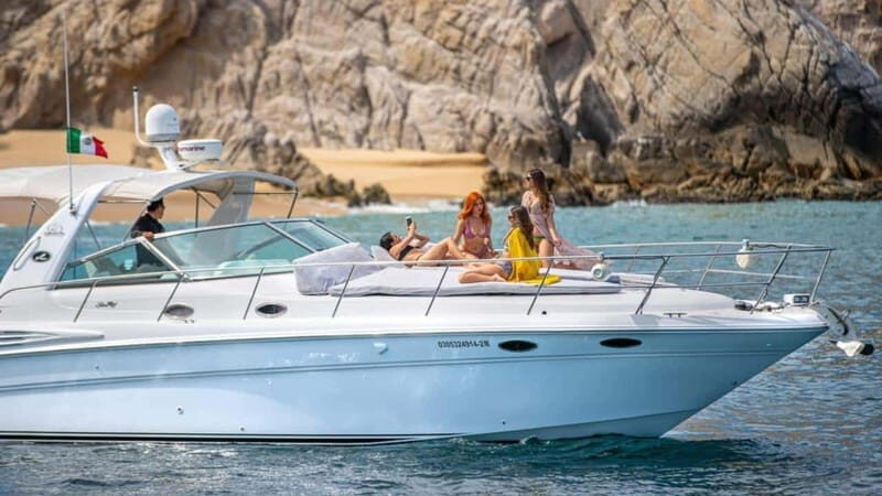 La Paz: Day Cruise & Snorkelling (w/sea lions) Food & Drinks - Key Points