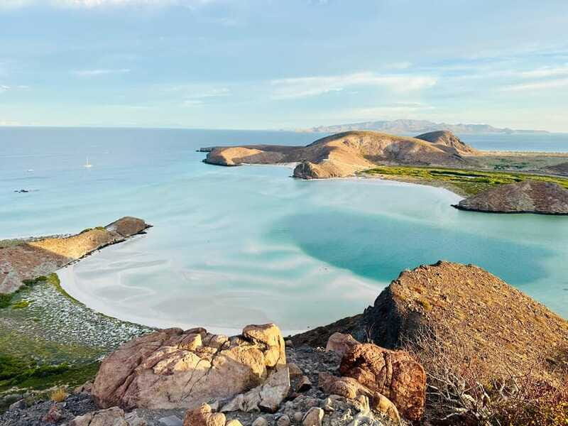 La Paz: Deluxe Yacht Adventure with Paddleboarding - FAQs