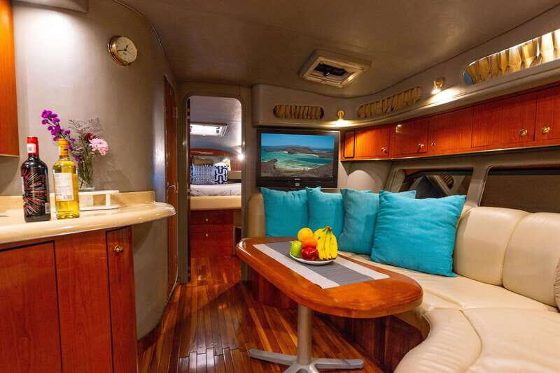 La Paz: Espiritu Santo Island and Balandra Bay Day Cruise - An In-Depth Look at the Experience