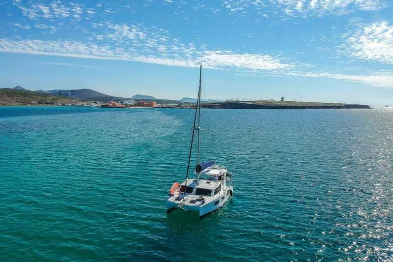 La Paz: Private catamaran to sloop with food and beverages included - Who Will Love This Experience?