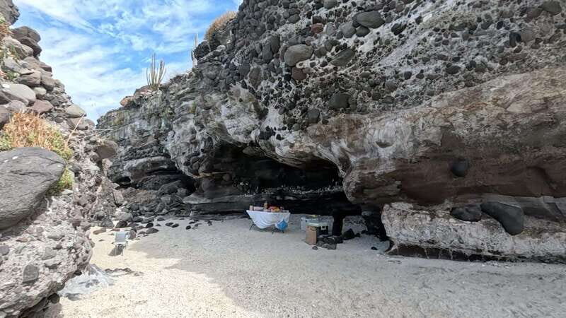 La Paz: Sea Lions & Mega-Paddleboard Tour in Espiritu Santo - Frequently Asked Questions