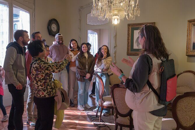 La Pedrera Skip-the-Line Local Guided Tour: Beyond the Postcard - The Heart of the Tour: Exploring La Pedrera