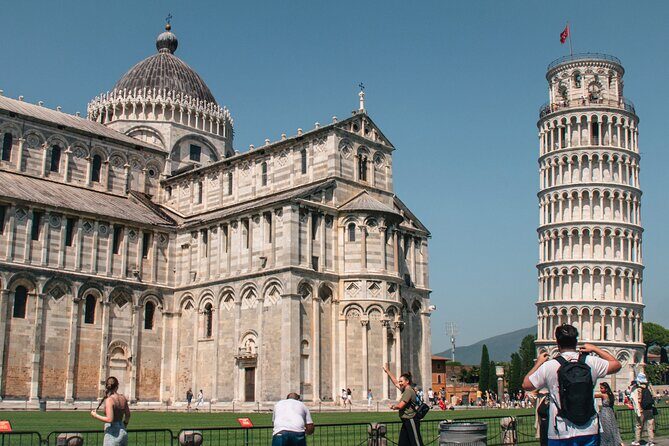 La Spezia Shore Excursion to Lucca and Leaning Tower of Pisa - Key Points