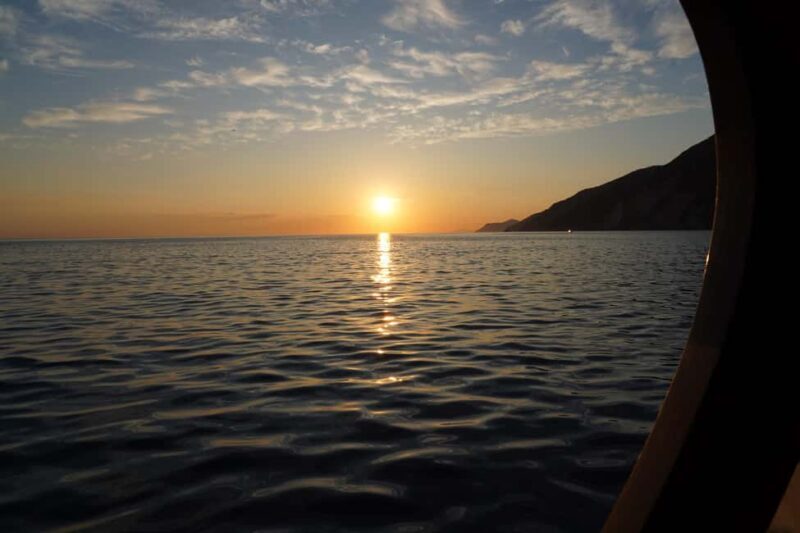 La Spezia. Sunset Aperitif and Dinner on the Boat - Who Should Book This Tour?