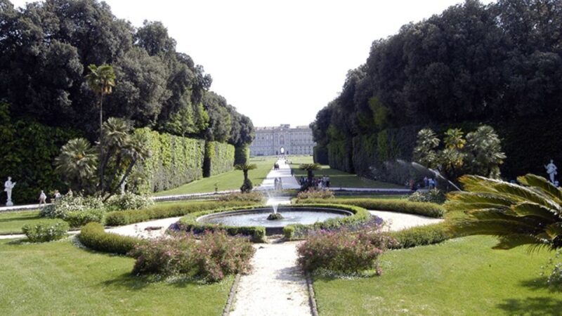 La Venaria Reale Entry Ticket and Hop-on Hop-off Bus Tour - Gardens, Outdoor Spaces, and the Overall Experience
