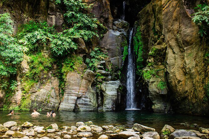 Lagoa do Fogo: Biologist-guided Volcano Geo Tour +hotsprings bath - FAQ