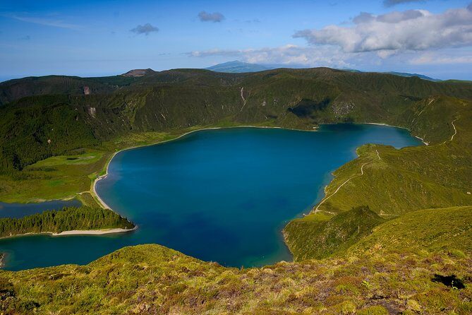 Lagoa do Fogo Volcano and Caldeira Velha Hot Springs - Exploring São Miguel with the Lagoa do Fogo Volcano and Caldeira Velha Hot Springs Tour